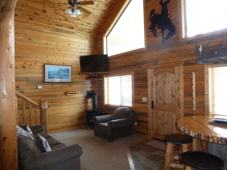 Cozy 1-bedroom Loft Cabin In Enchanting Alpine With Wifi, Ac - Wyoming
