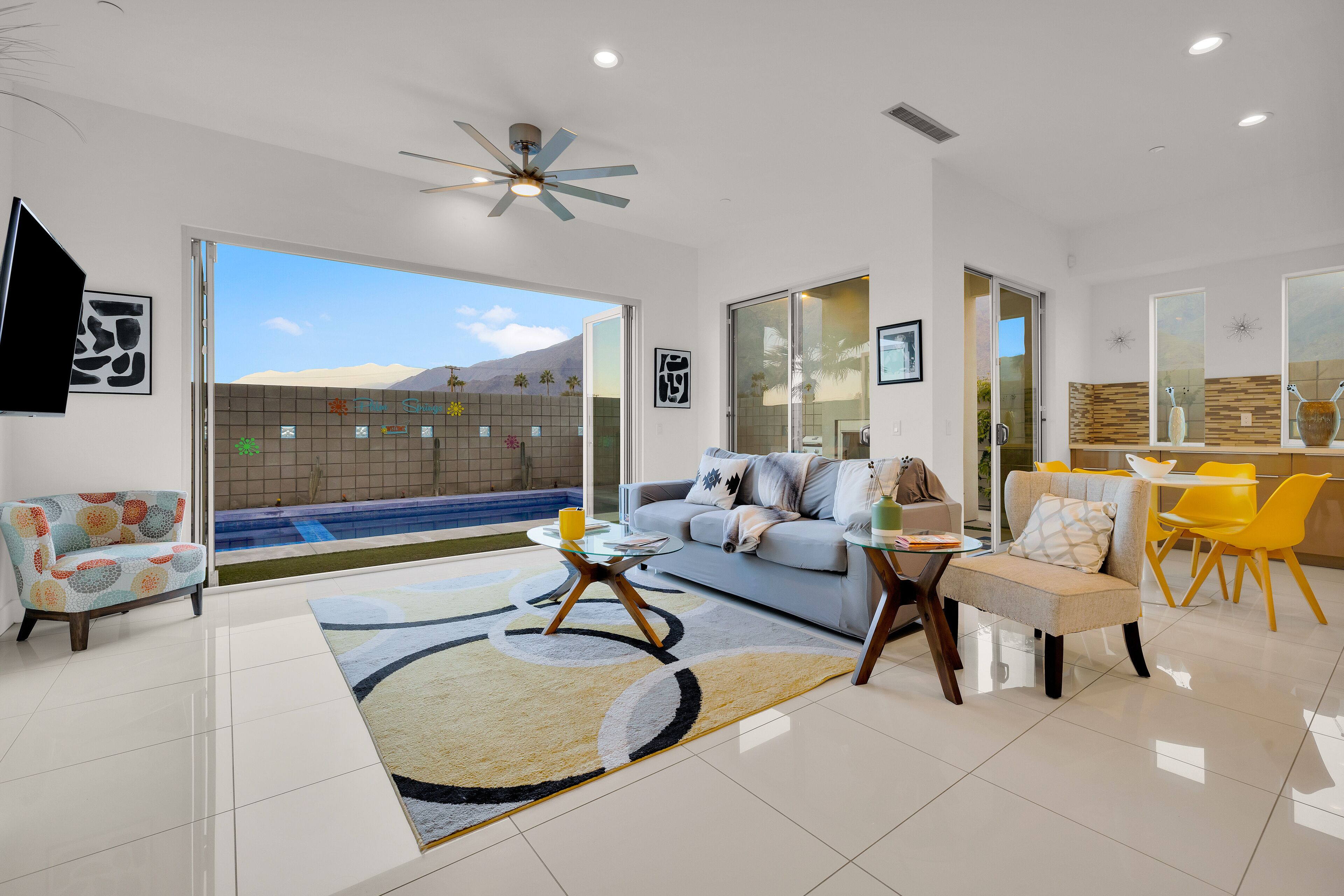 Oasis Villa, Beautiful Mountain Views - Palm Springs, CA