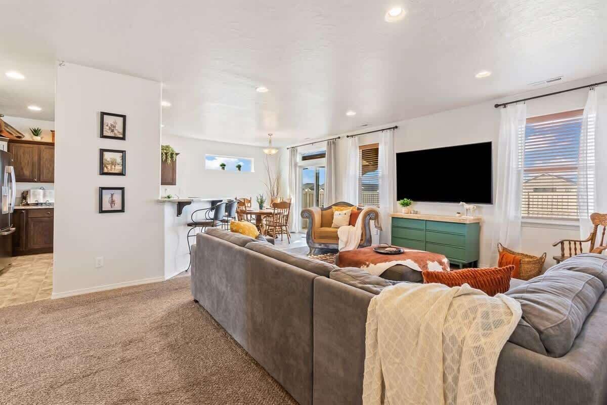 Western Charm | Caldwell | Hot Tub | Near C Of I - Middleton, ID