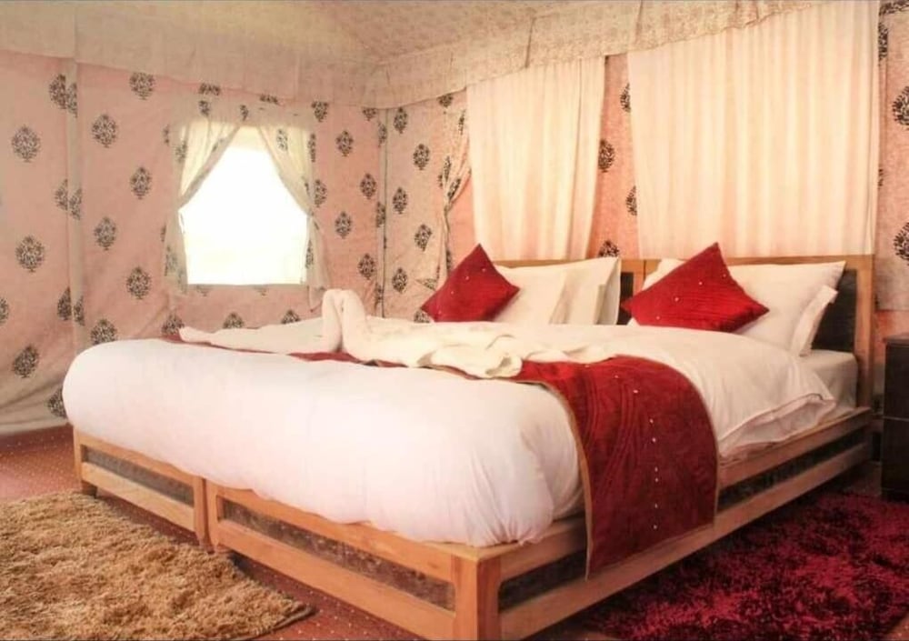 The Grand Ghazi Clover Camp - Nubra Valley