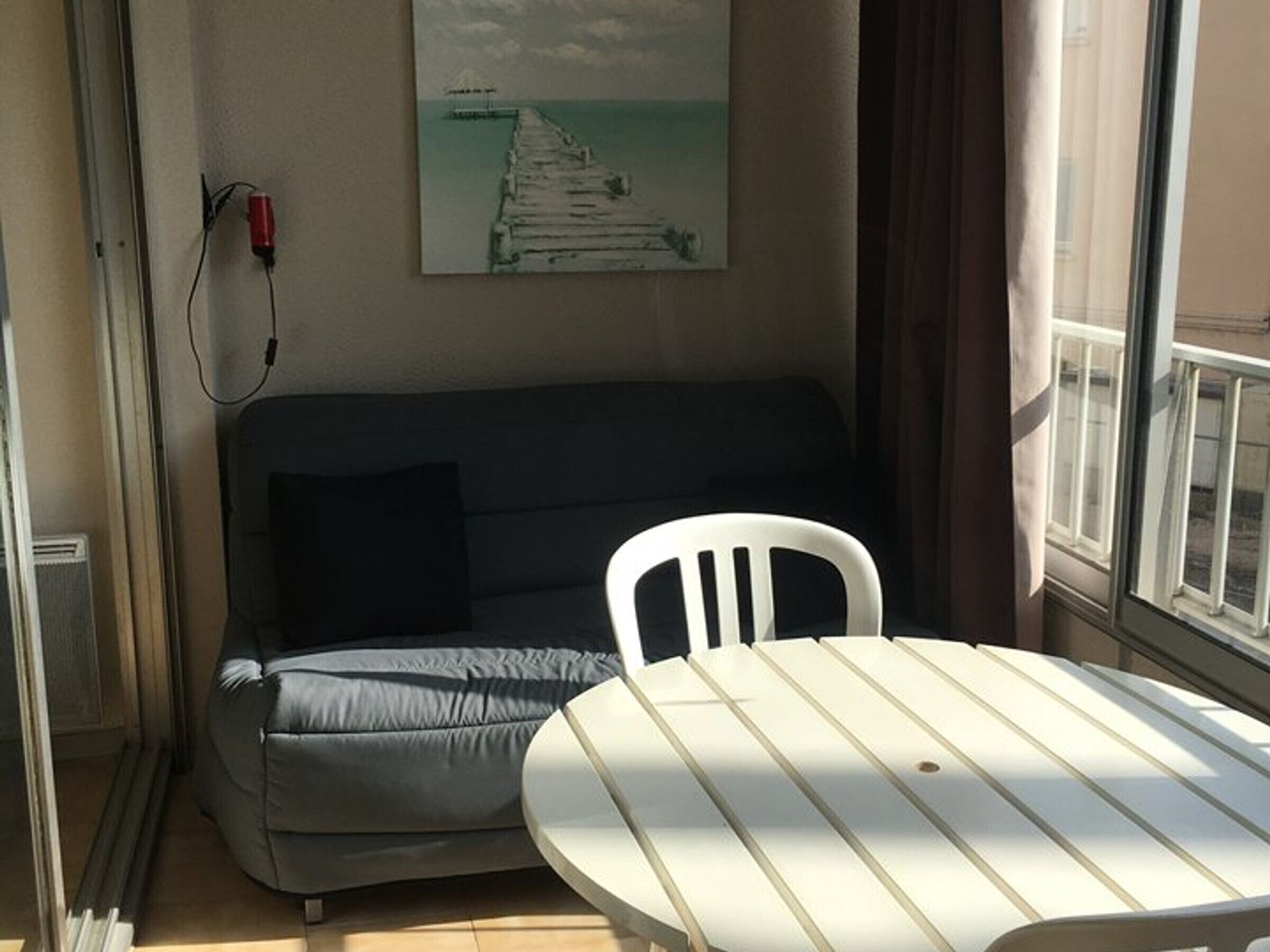 T1 Climatisé Au Port De Hyères Avec Véranda Meublée, Proche Plages Et Commerces - Presqu'île de Giens
