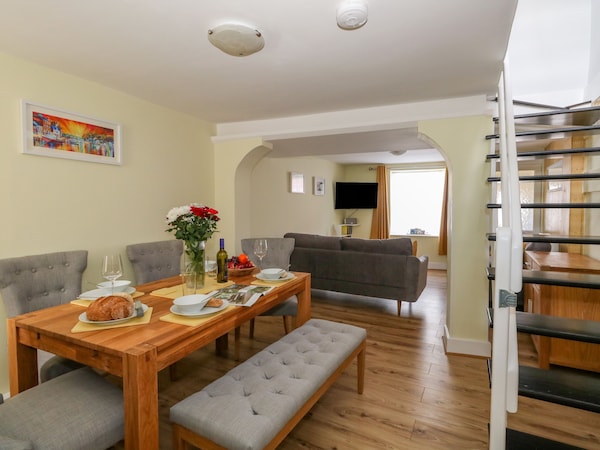 Cove Street Cottage - Weymouth, UK