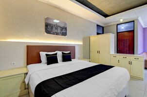 Quarto casal superior | Wi-Fi de cortesia, roupa de cama
