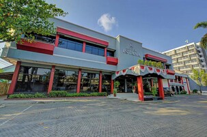 Fachada da propriedade