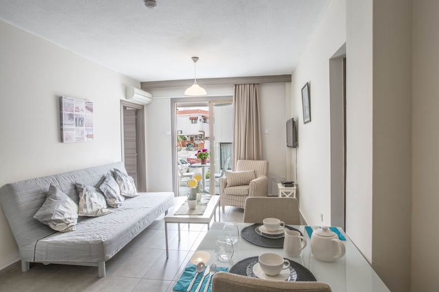Ayia Napa Holiday Apartment So8 - Nissi Beach