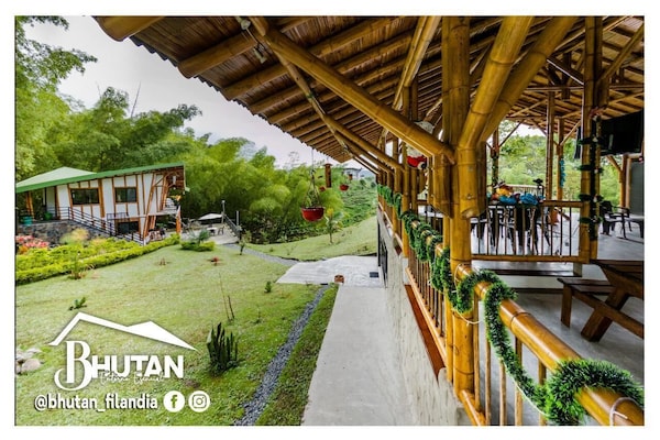 Family Suite For 6 With Private Bathroom And Living Area - Filandia