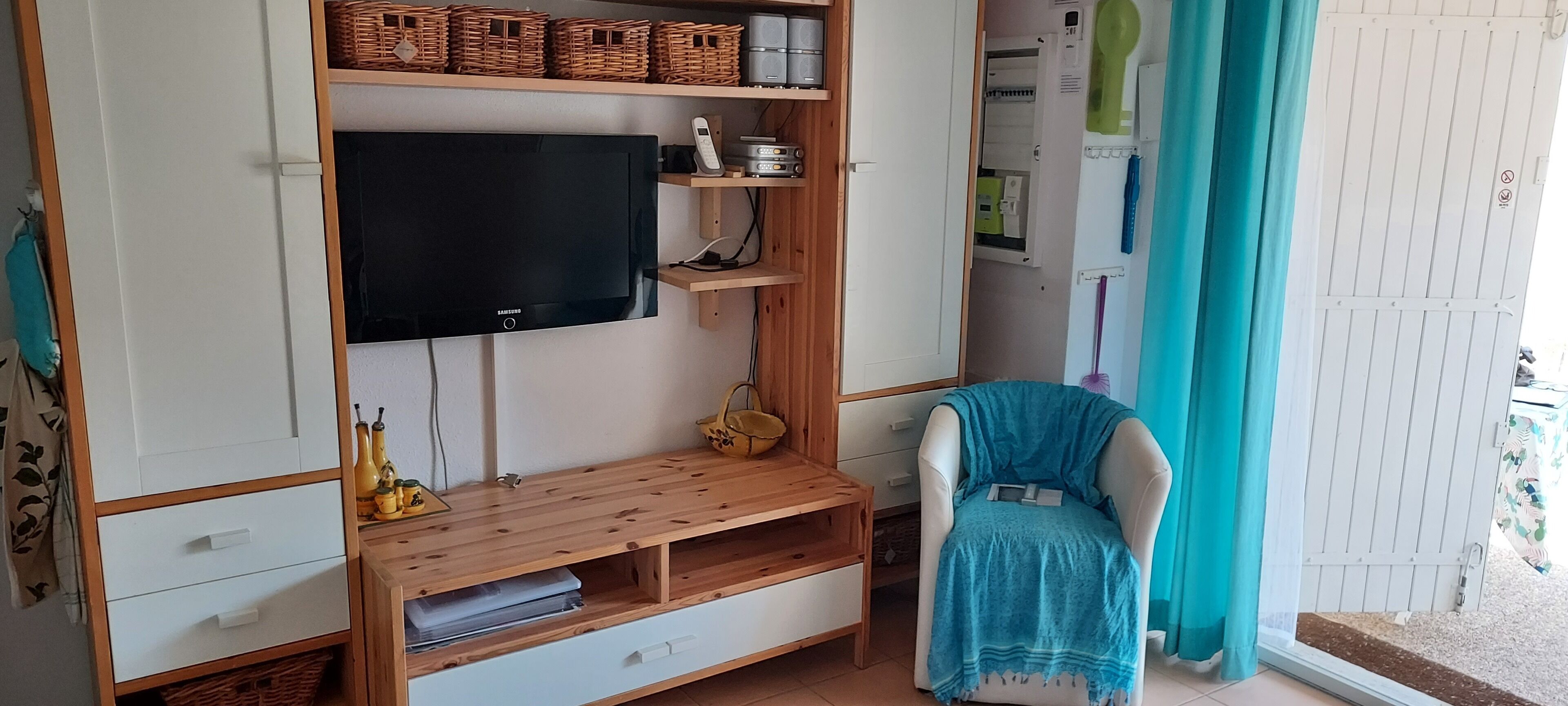 House In Residence With Mediterranean Garden - Vias