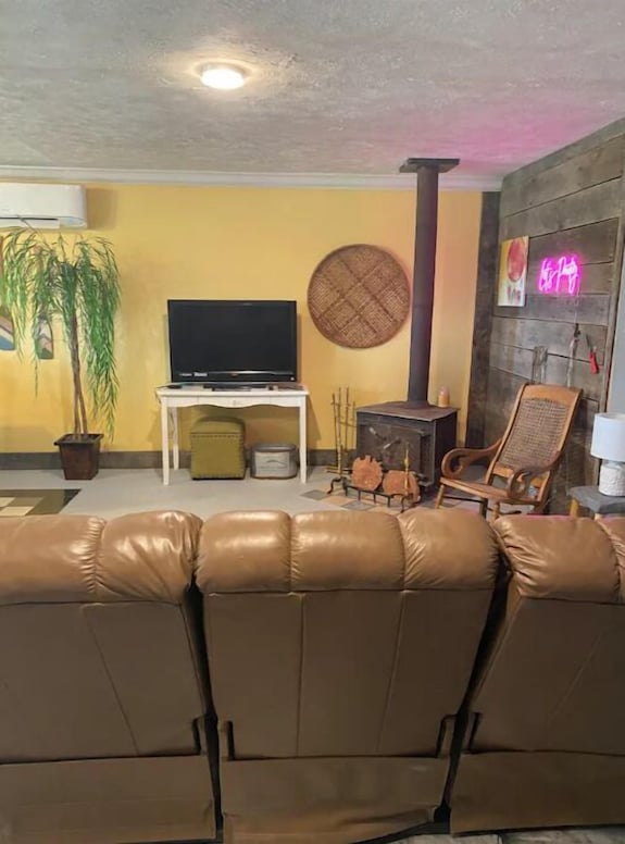 Adorable One Bedroom With Fireplace/kitchenette - Kentucky