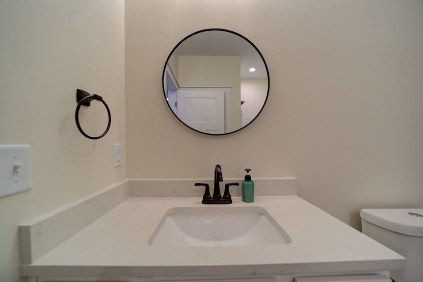 Stay On Clay - Suite #5 - Muskegon, MI