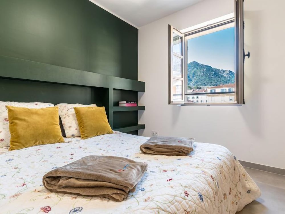 Padova T2 Sup By Interhome - Corte