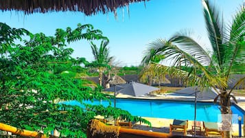 Minibar, cofre no quarto, secretária, Wi-fi grátis