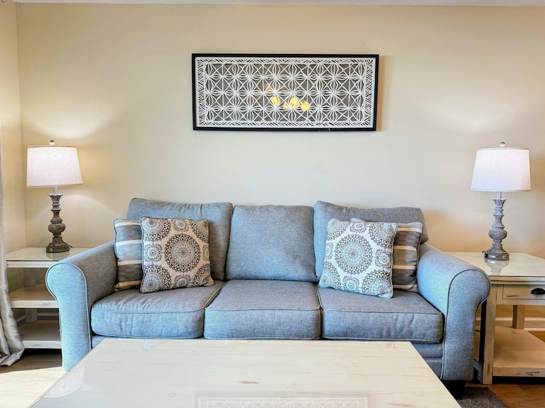 Palms 204 Beachfront Condo With Free Beach Service! - Fort Walton Beach, FL