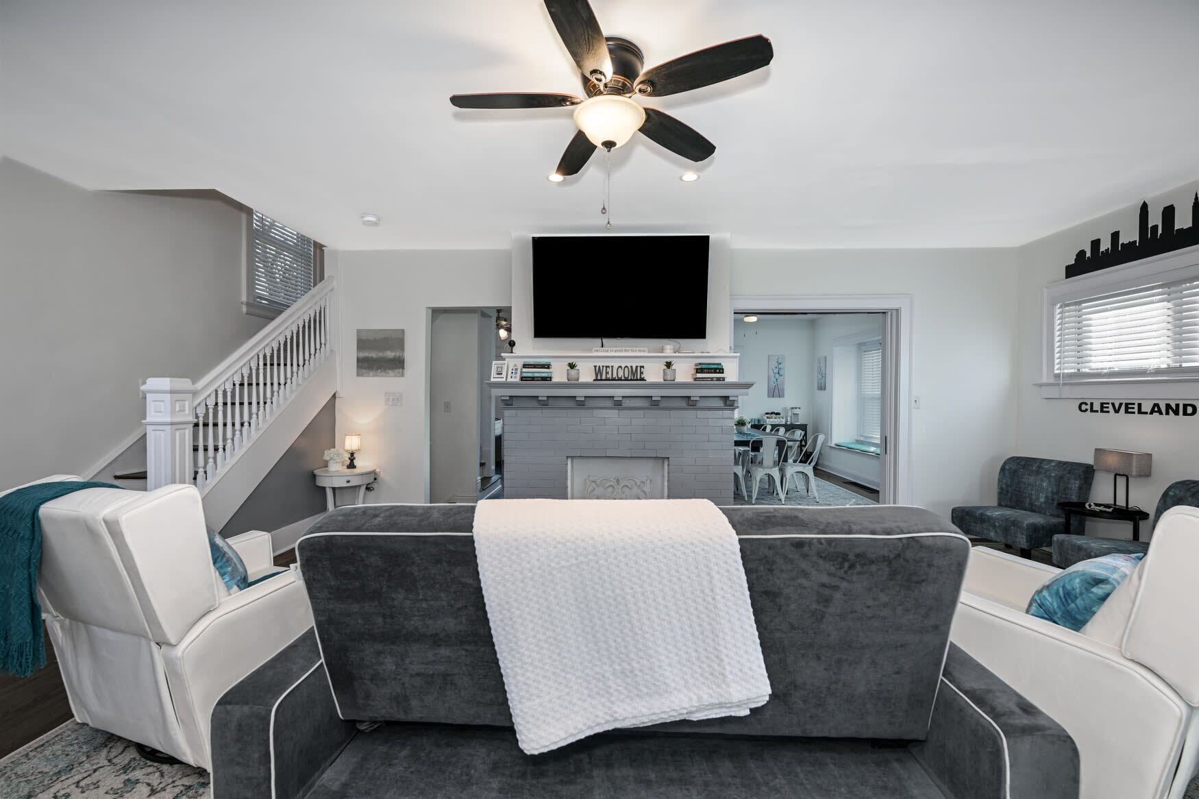 The Turquoise Oasis: A Serene 6br Near Cleveland Clinic - Lake Erie, PA