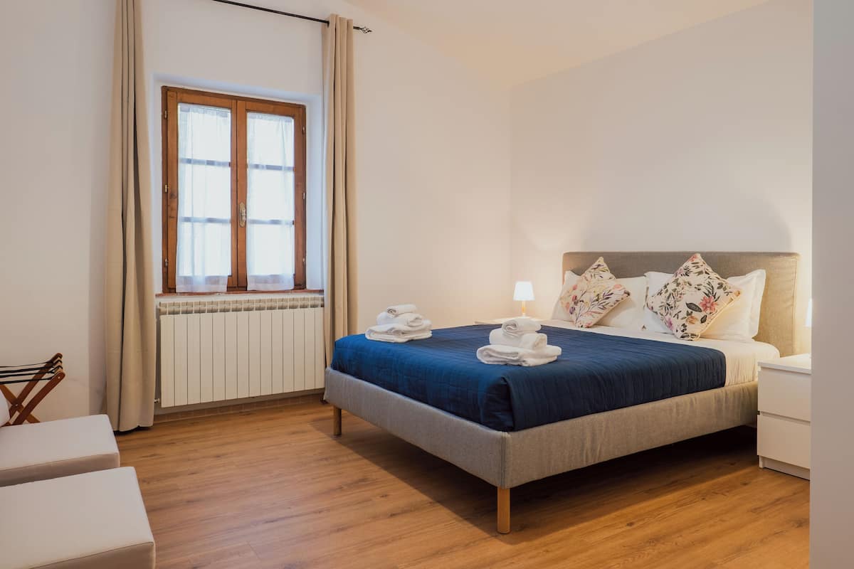 Suite Júnior, 1 cama queen-size, vista para o jardim | Roupa de alta qualidade, Wi-fi grátis, roupa de cama fornecida 