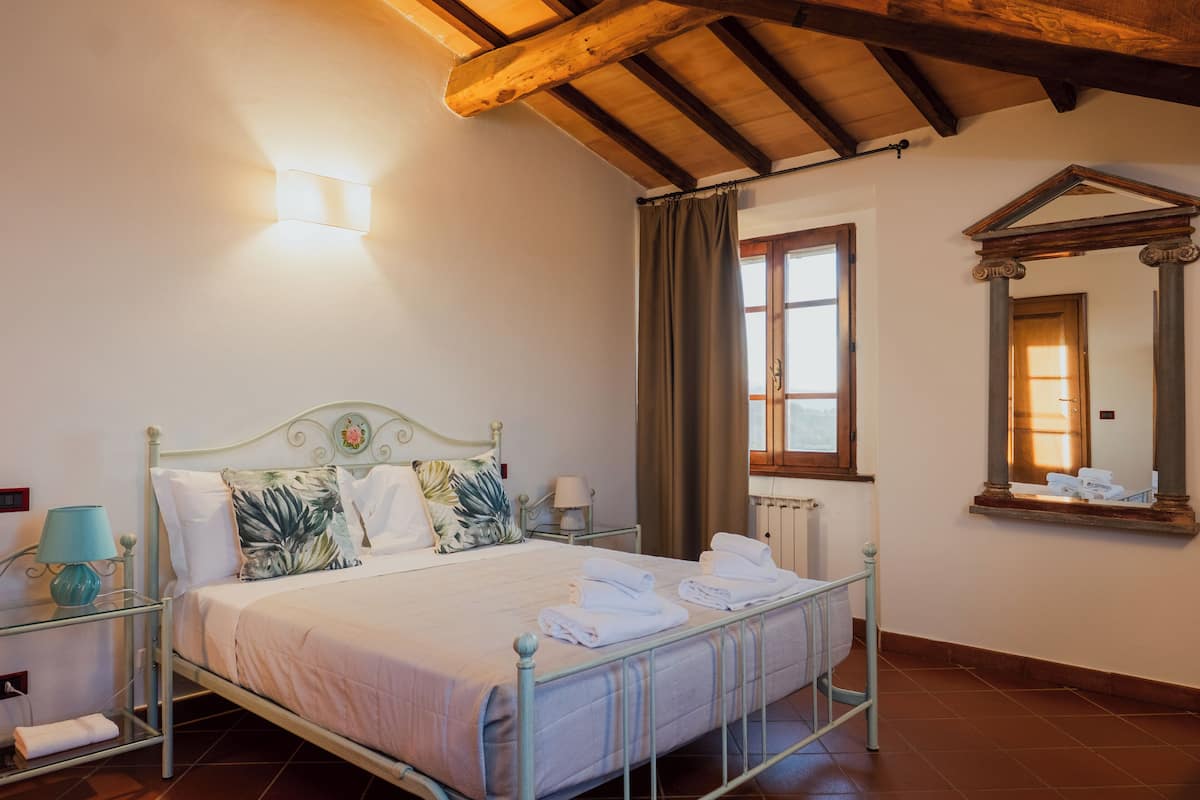 Suite Executiva, 2 quartos, ar condicionado, vista para a piscina | Roupa de alta qualidade, Wi-fi grátis, roupa de cama fornecida 