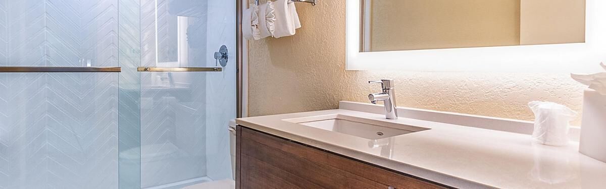 Great Choice For Whatever Brings You To Town! Onsite Swimming Pool - Miami Springs, FL