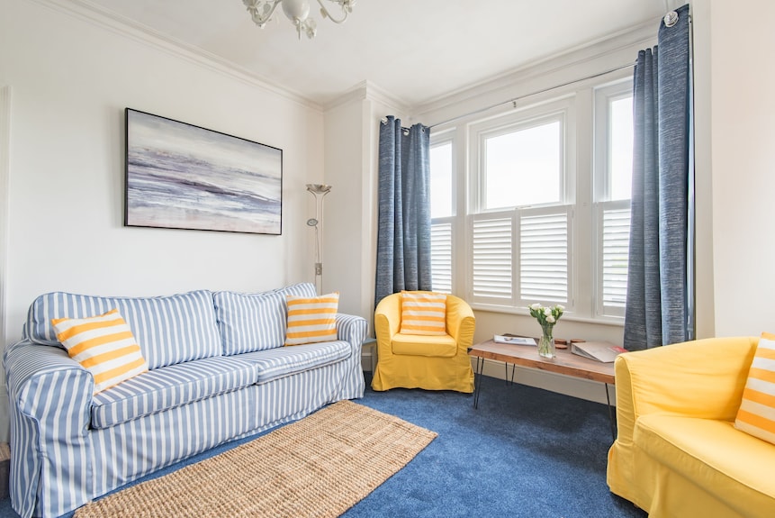 Southbeach By Bloom Stays - A Holiday Let That Sleeps 4 Guests In 1 Bedroom - Hythe