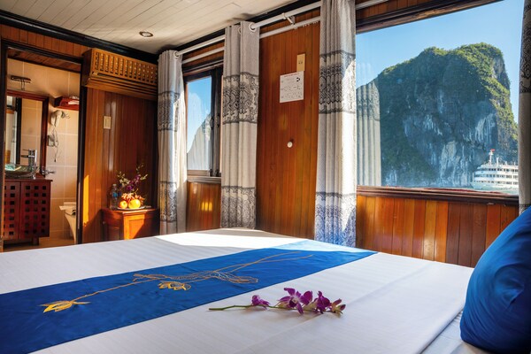 Halong Marina Bay Cruise - 할롱