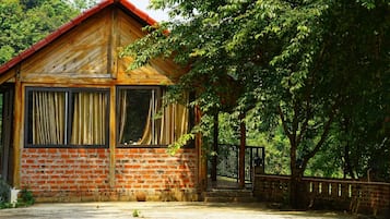 Quarto casal conforto de uso individual | Pátio