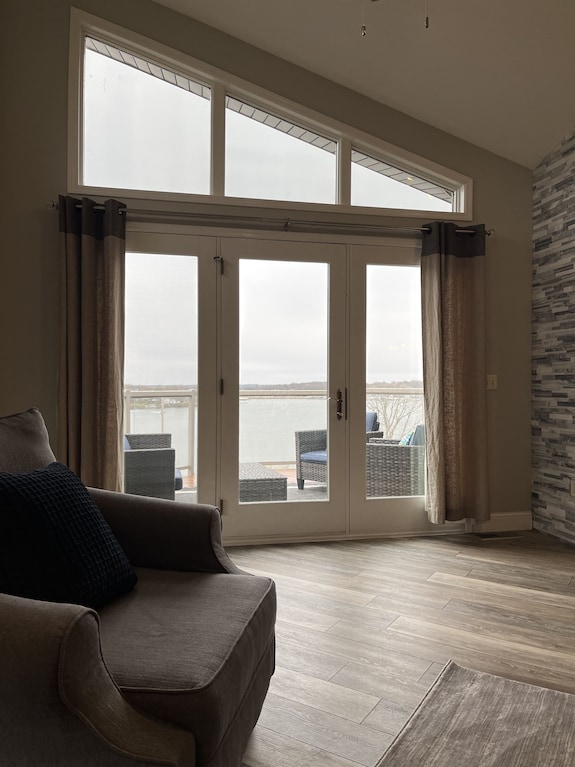 Penthouse Luxury With Lake Views & 6 Free Waterpark Passes Daily At Bridges Bay. - Spirit Lake, IA