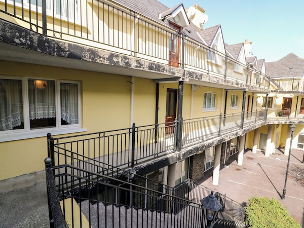 2 Garnish Court - Ireland