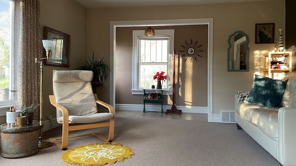 Experience Historic Hot Springs From This Quiet, Unique Gem. - Wind Cave National Park