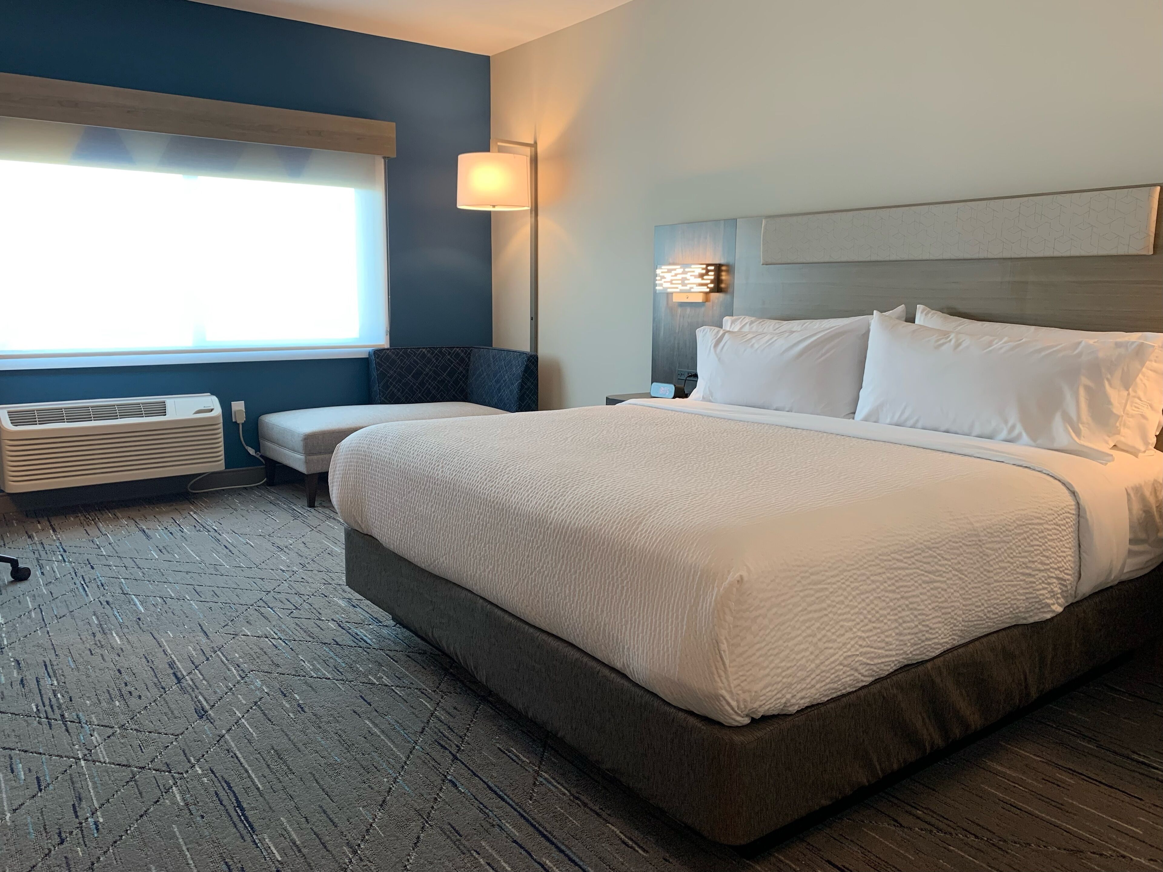 Holiday Inn Express and Suites Courtenay Comox, an IHG Hotel, Courtenay ...