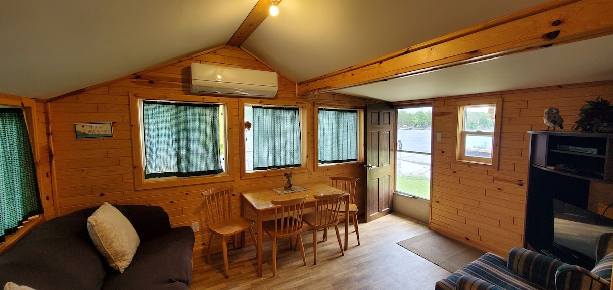 Water Front 2 Bedroom Cottage 4 - Norwood
