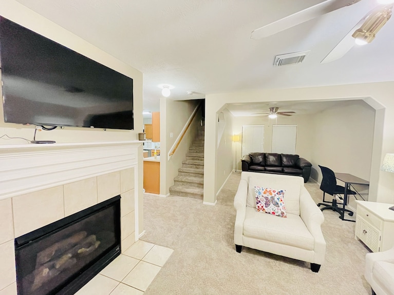 Spacious 3br In Rosenberg | W/ 30-day Discounts! - 列治文