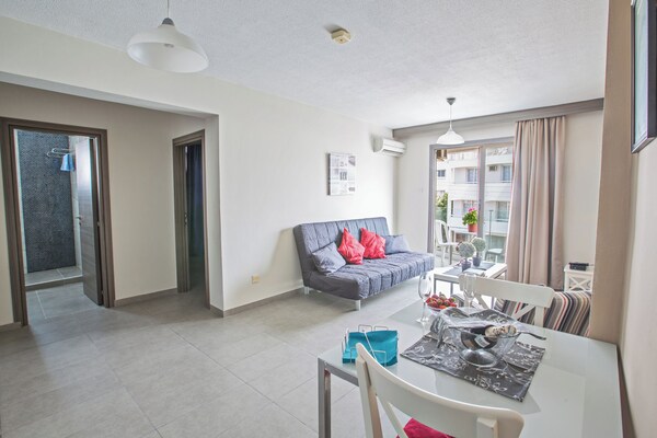 Ayia Napa Holiday Apartment So9 - Ajia Napa