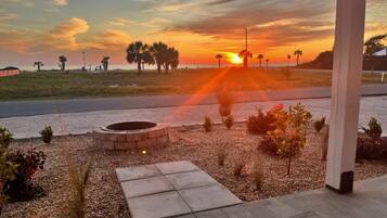 Casa, várias camas (Sunny Beach Retreat B) | Terrenos do alojamento