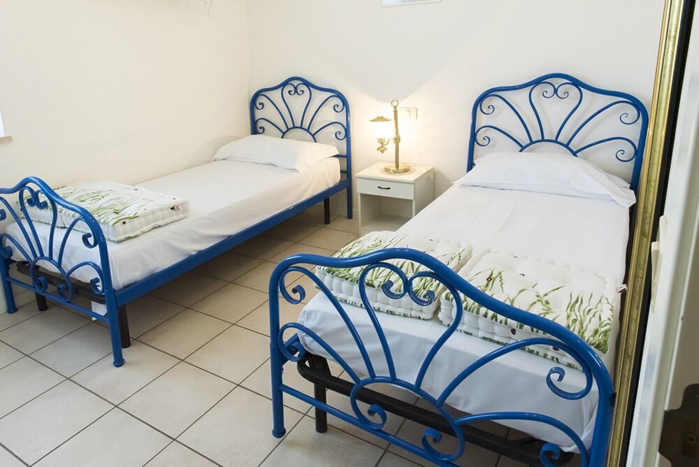 M310 - Marcelli, three-room apartment with terrace convenient to ...