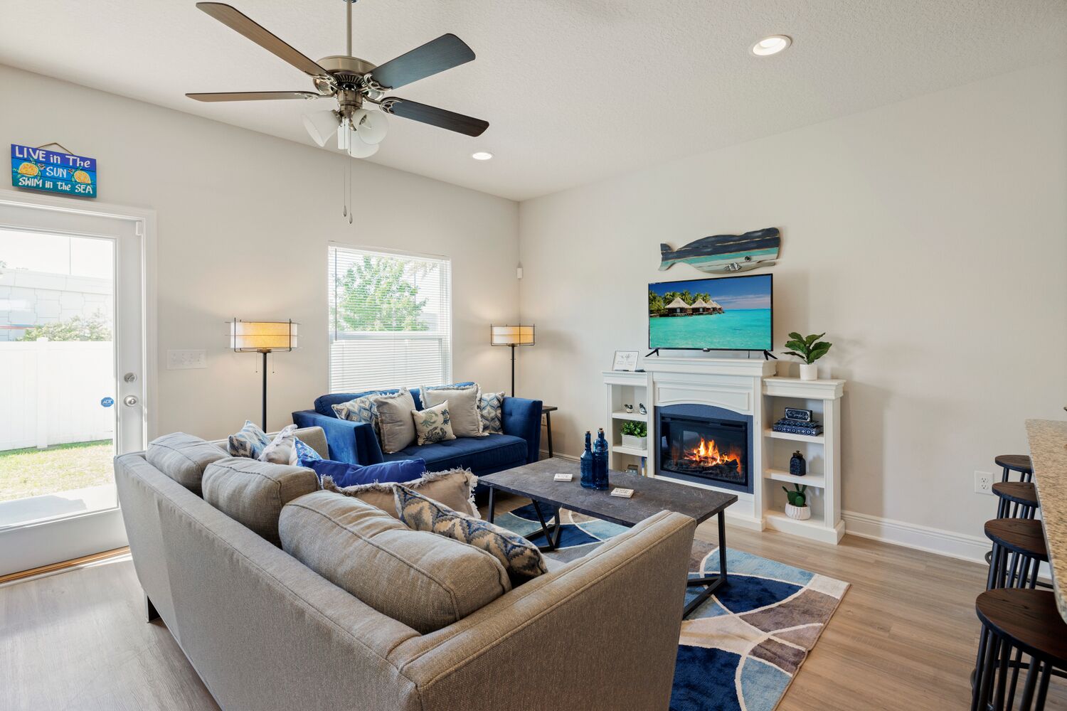 Modern 3br Townhome | Pool Access | Near Publix Sports Park & Beaches | Sleeps 9 - Panama City, FL