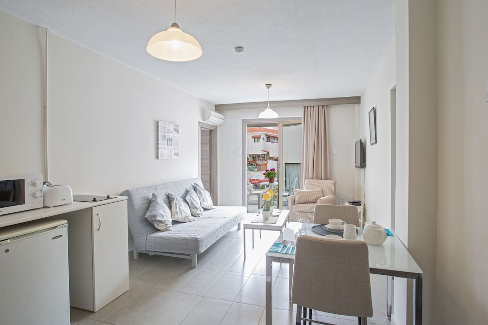 Ayia Napa Holiday Apartment So3 - Ayia Napa