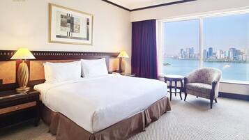 Premium King Room With Lagoon View | Lençóis de algodão egípcio, roupa de alta qualidade