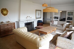 TV de plasma 50 cm com canais a cabo, TV