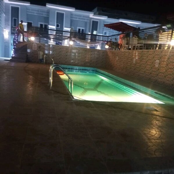 Piscina exterior