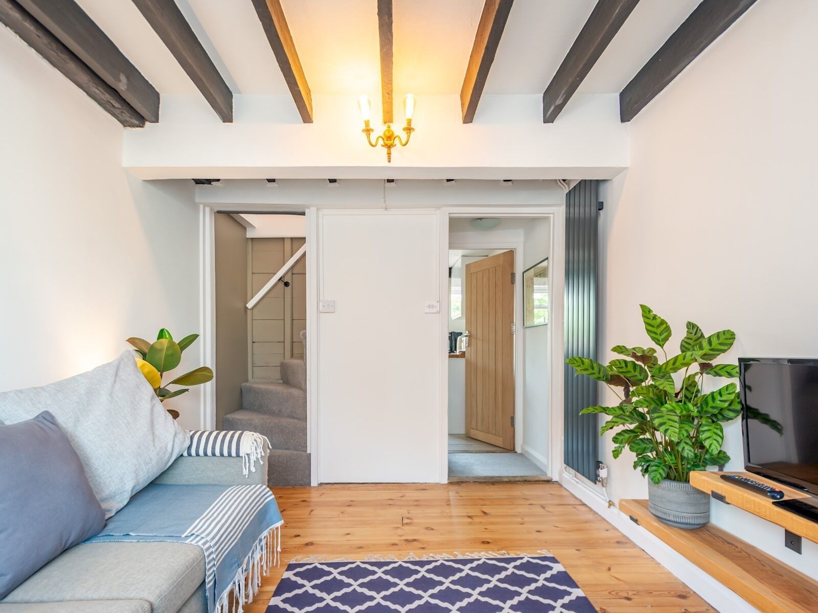 The Hay Loft - Pass The Keys - Canterbury