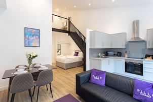 Apartamento Gallery | Sala de estar | TV de ecrã plano 