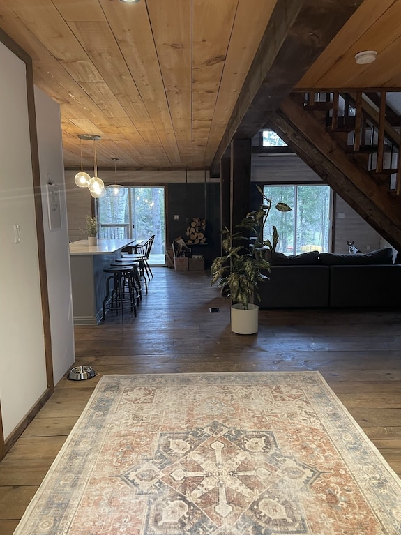 Luxury Four Season Riverside Cabin - Kawartha Lakes