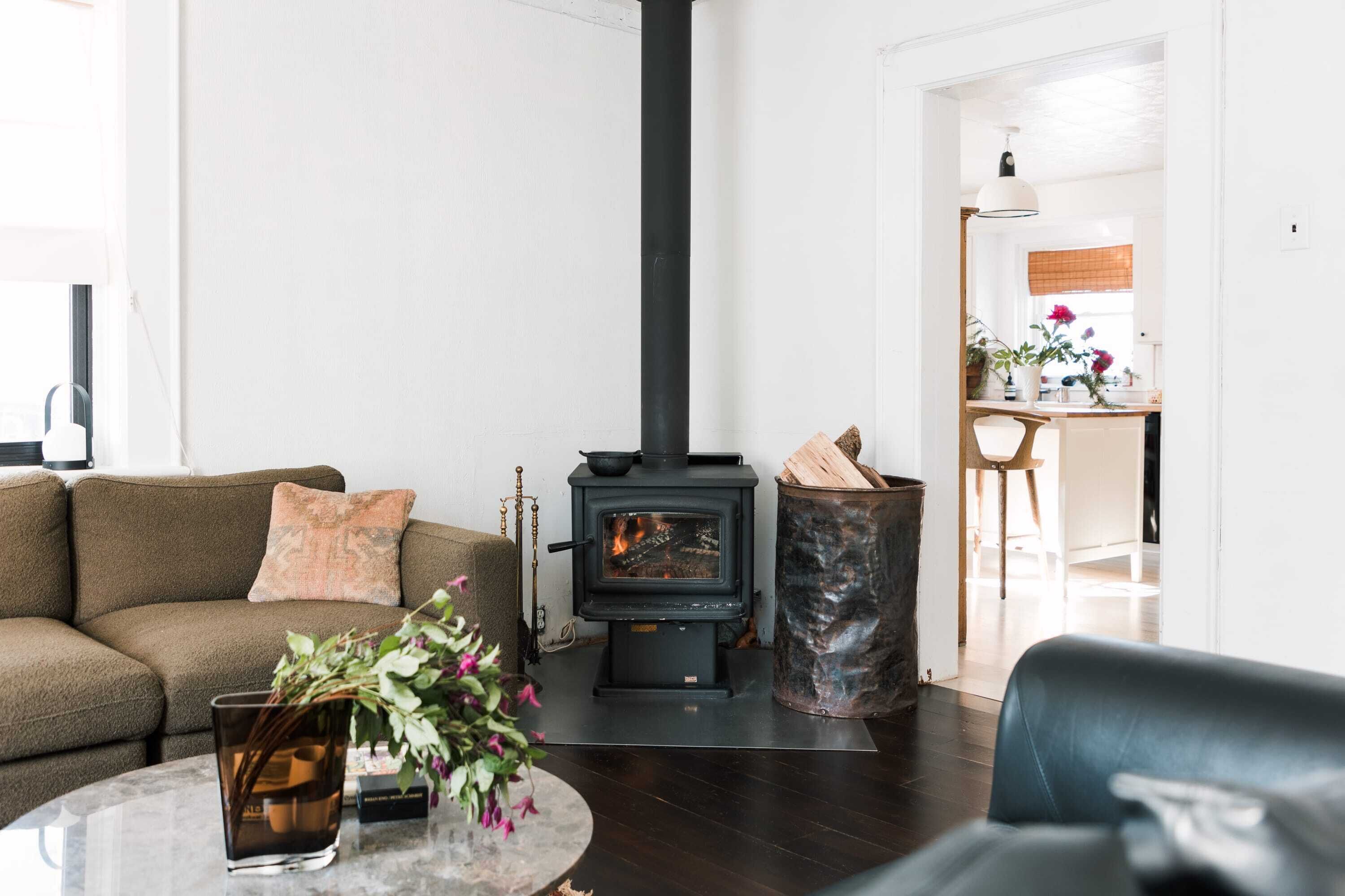 Hart House, A Fresh 3 Bedroom Century Home - Prince Edward