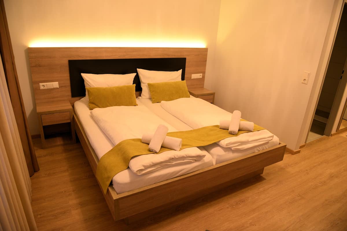 Quarto casal clássico, 1 quarto | Escrivaninha, quartos à prova de som, Wi-Fi de cortesia, roupa de cama