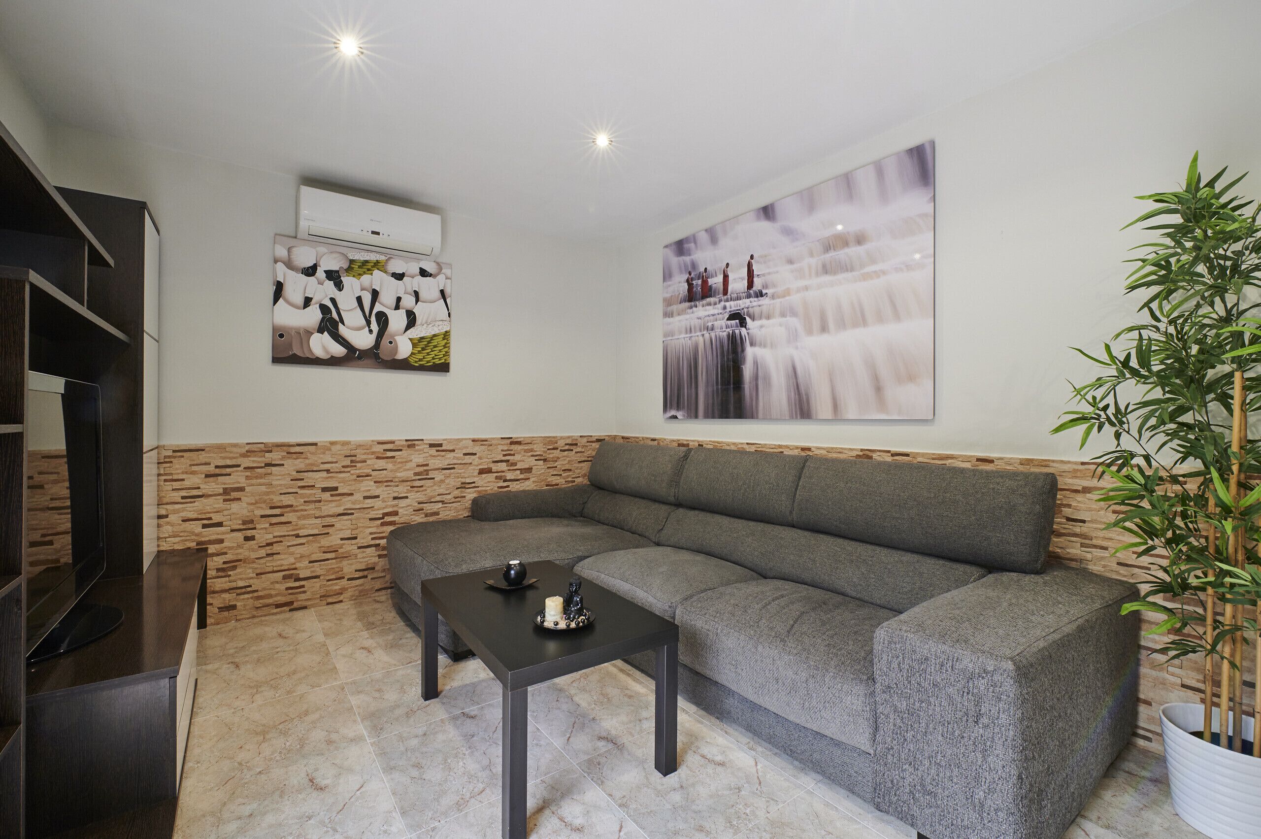 02fer1 - Casa Con Piscina Privada En Zona Residencial - Lloret de Mar