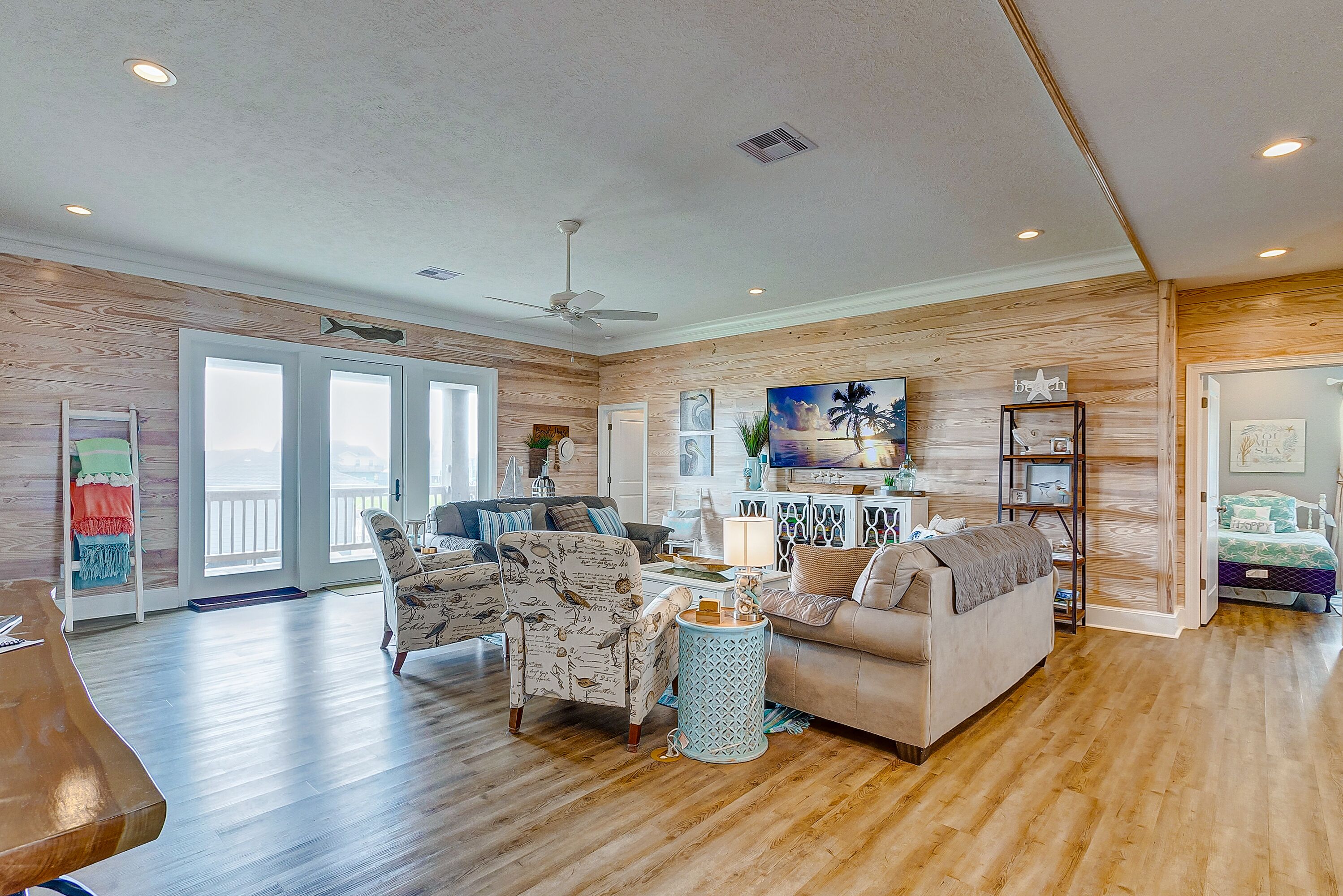 Gone Coastal For 10 | Bar, Hammock, Deck, Beach - Crystal Beach, TX