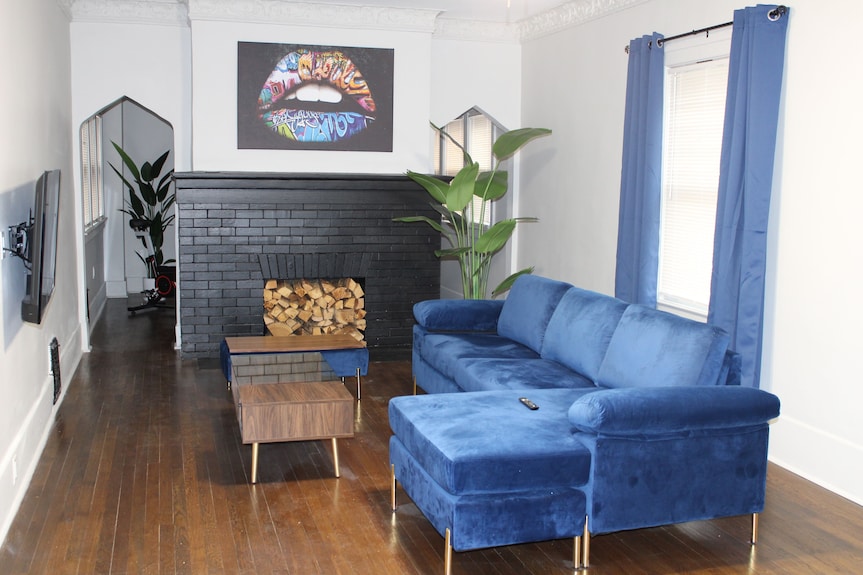 Gorgeous Remodeled Home, With Entertainment, And Massage Chair For Relaxing! - 디트로이트