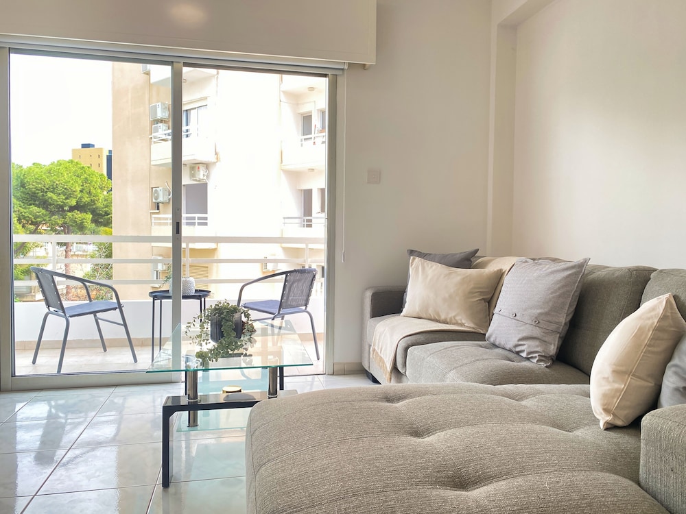 Phaedrus Living Down Town Nestoras 301 - Limassol