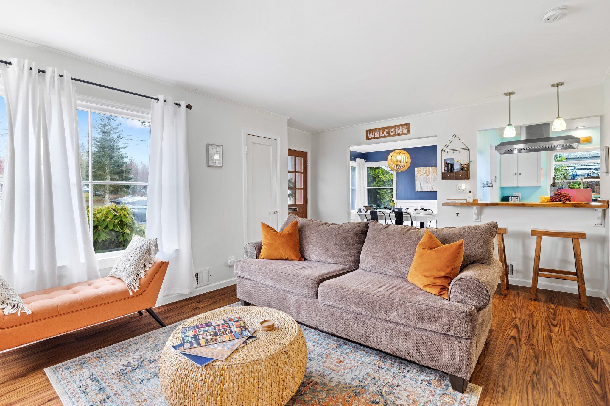 Hot Tub! Pets! Green  Clean-walking Distance To Proctor District - Gig Harbor, WA