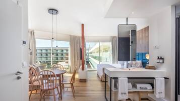 Minibar, cofre no quarto, ferro/tábua de engomar, Wi-fi grátis