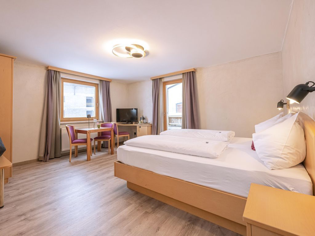 Family Room, Shower, Wc, Terrace - Hotel Acherl - Achenkirch