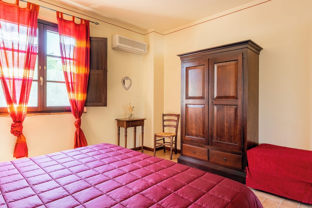 Ferienhaus 'Calla' Mit Gemeinschaftspool, Wlan Und Klimaanlage - Montecarlo